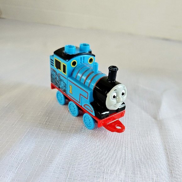 Thomas & Friends | Toys | Mega Bloks Build And Connect Thomas The Train ...
